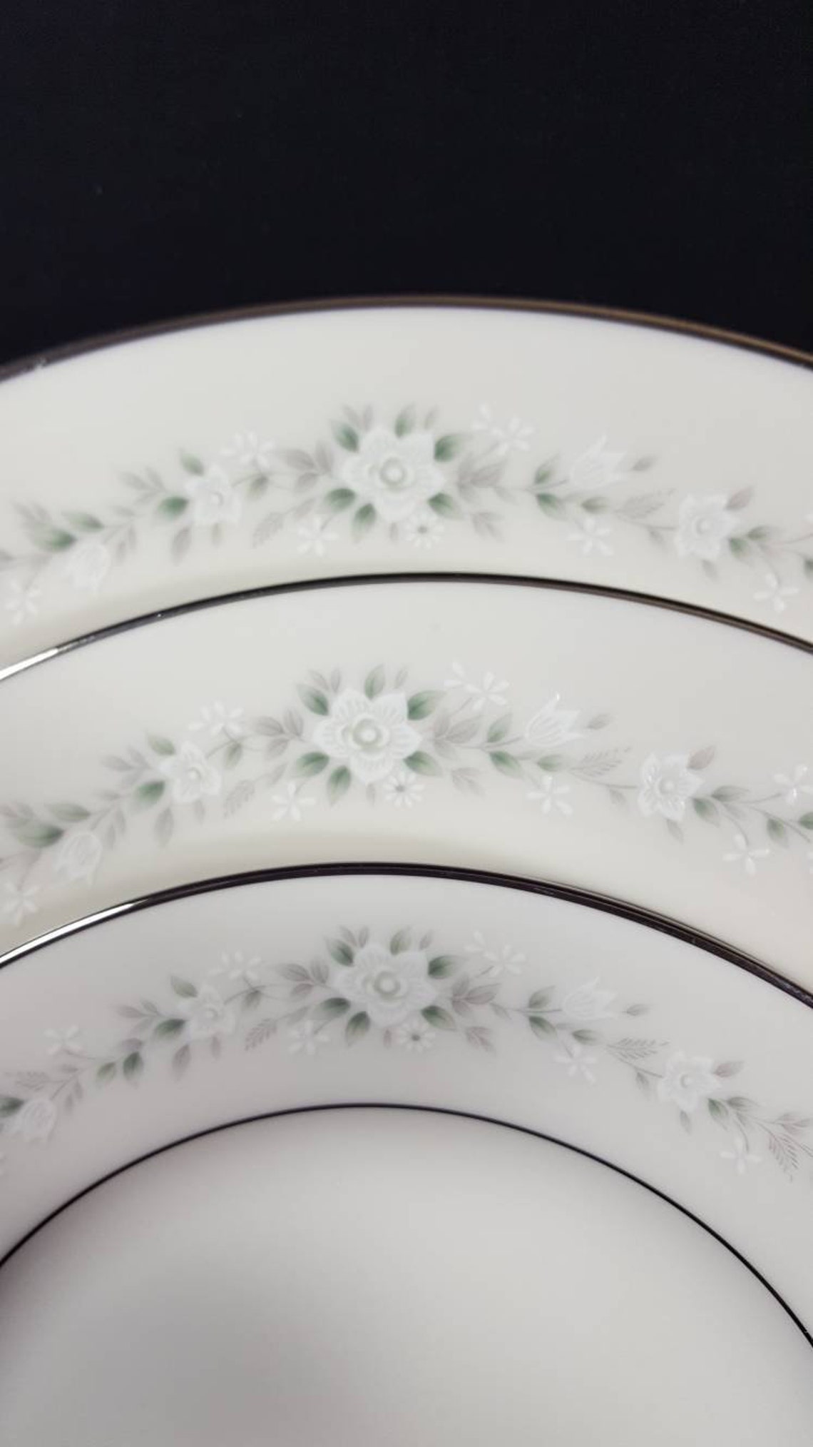 Vintage Dinnerware Set Vintage Ivory Dinnerware Set With - Etsy