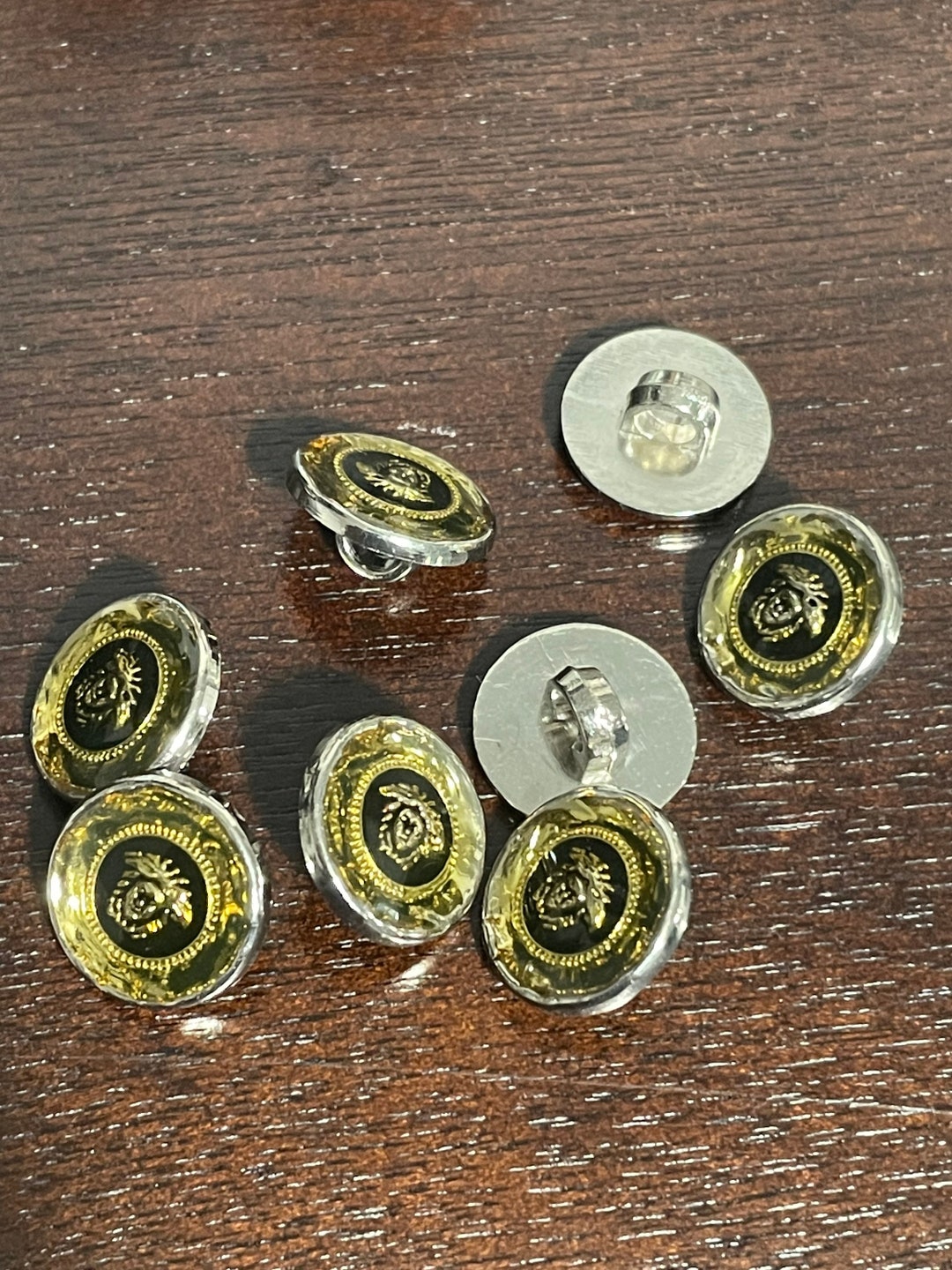 Medusa Buttons (10) See Picture for Size Before You Buy Please! Thanks - Etsy