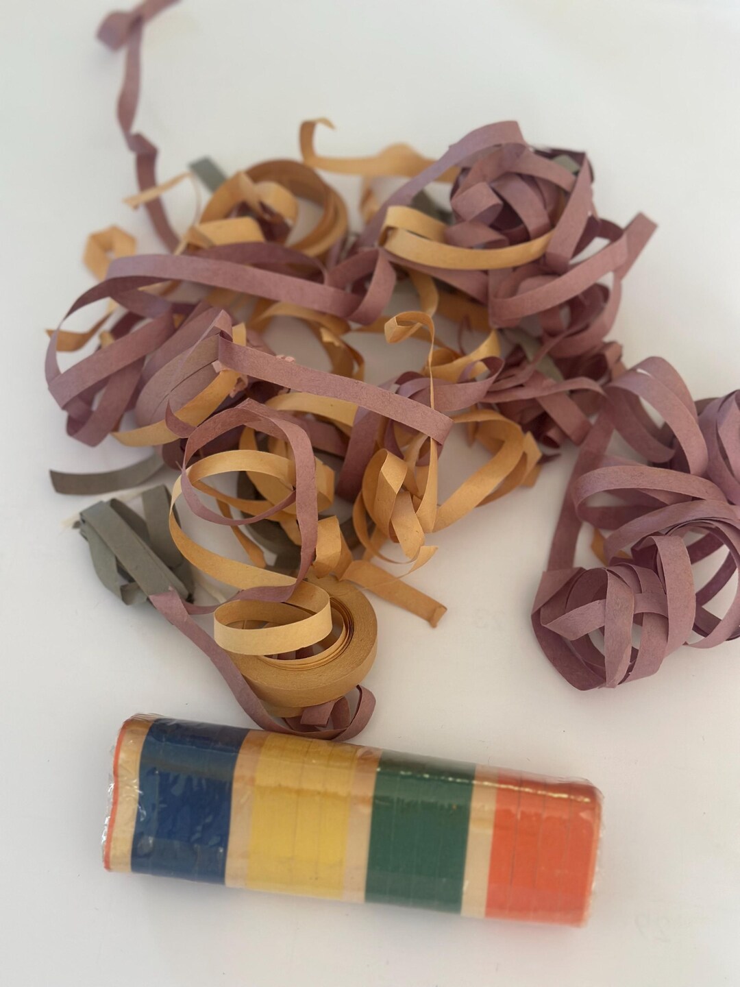 Vintage Serpentine Confetti Streamers - Etsy