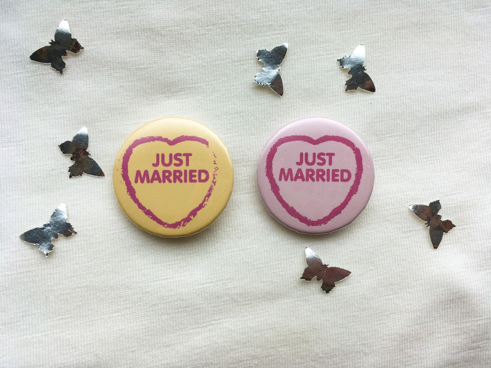 Just married badge newlywed pin honeymoon pin wedding pin | Etsy