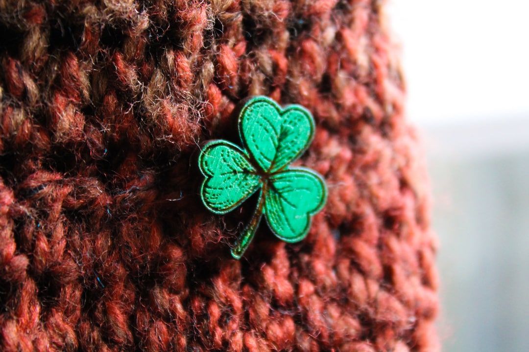 Wooden Shamrock Pin for St Patrick's Day - Etsy