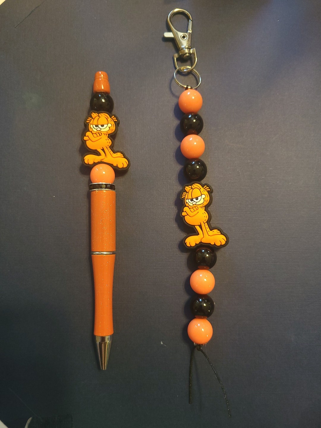 Garfield Keychain & Pen Set - Key Ring Chain Ring Keyring Black Ink ...