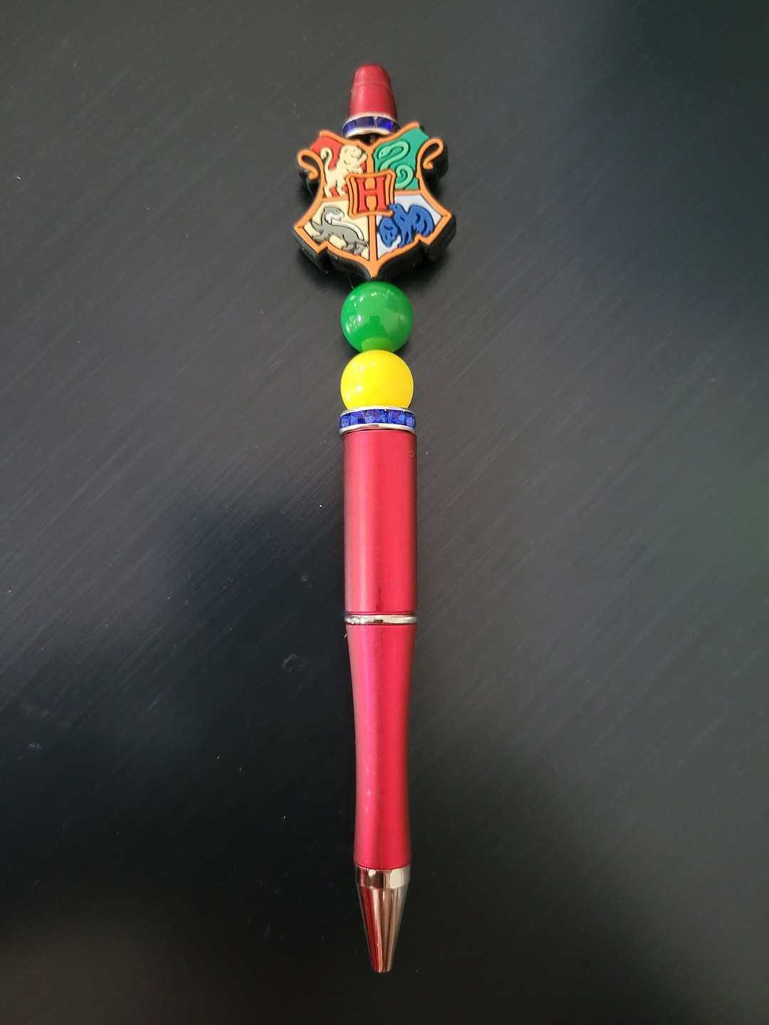 Harry Potter Shield Houses of Hogwarts-gryffindor-hufflepuff-ravenclaw ...