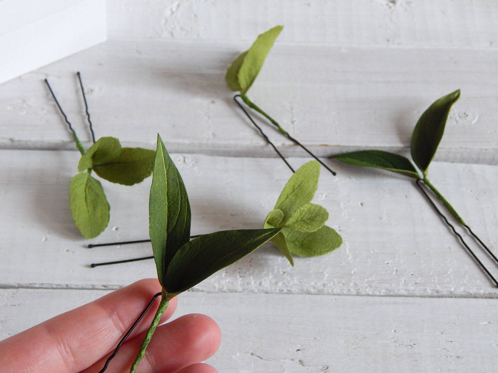 Green Leaf Hair Pins Greenery Wedding Headpiece Bridal Floral Hair ...