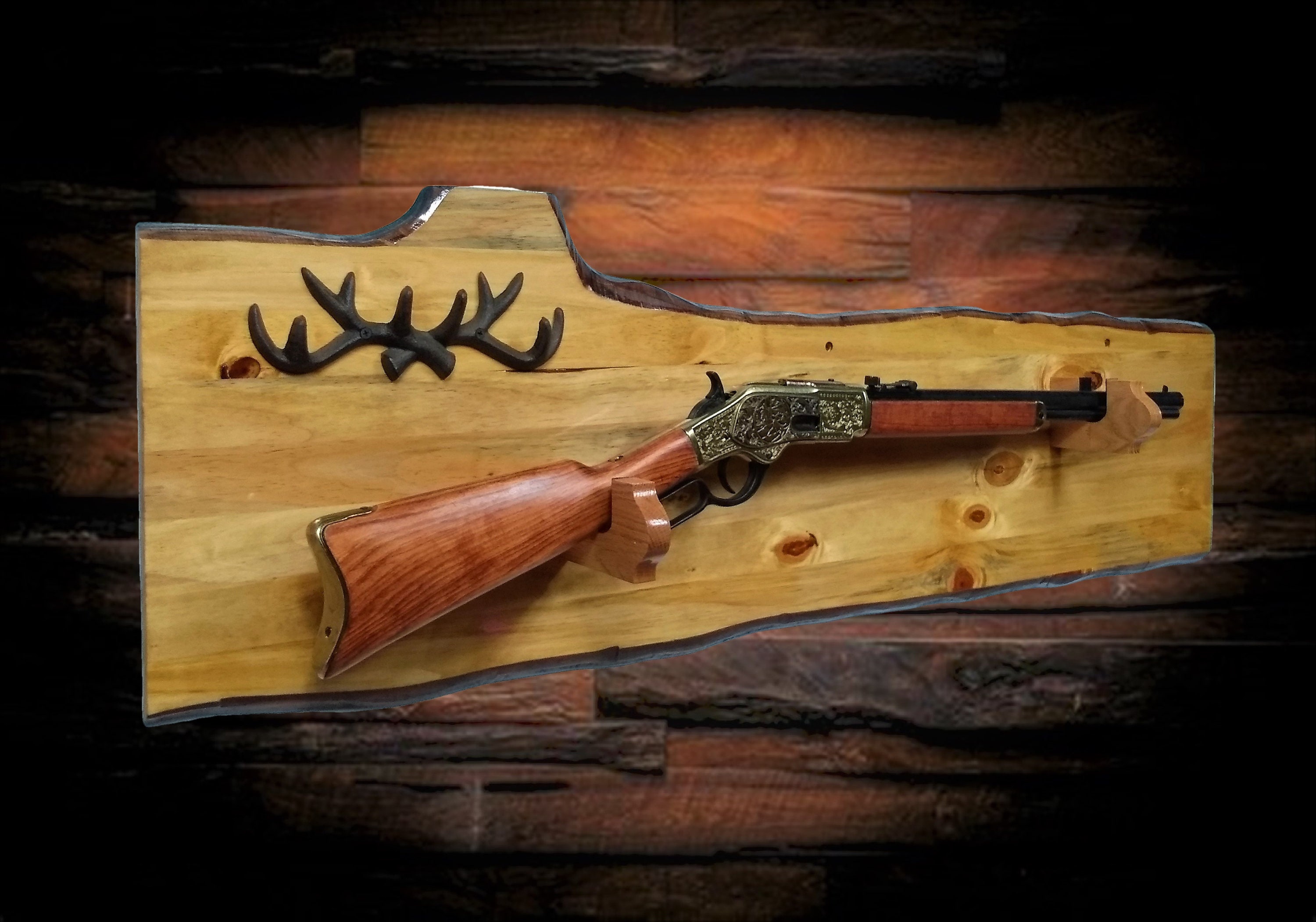 Rustic Knotty Pine Gun Rack Wall Mount Rifle Display Iron Antler Key ...