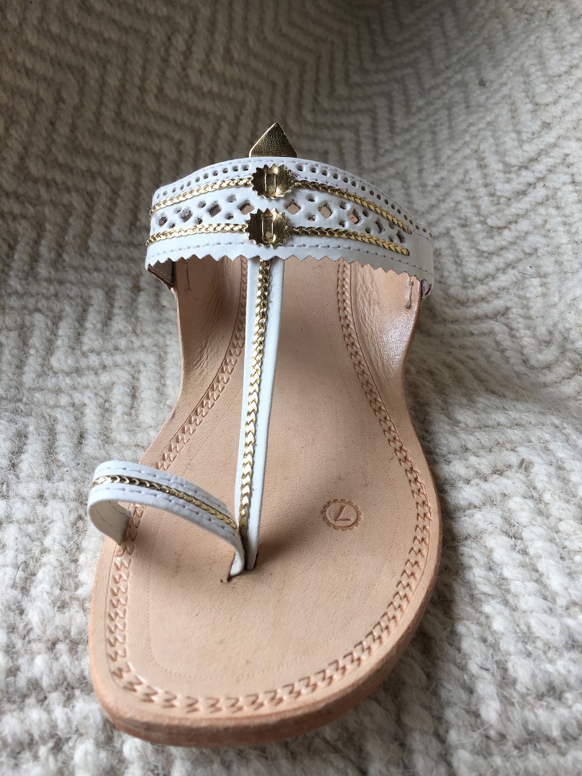 Womenswear white kolhapuri chappalswoman block/box | Etsy