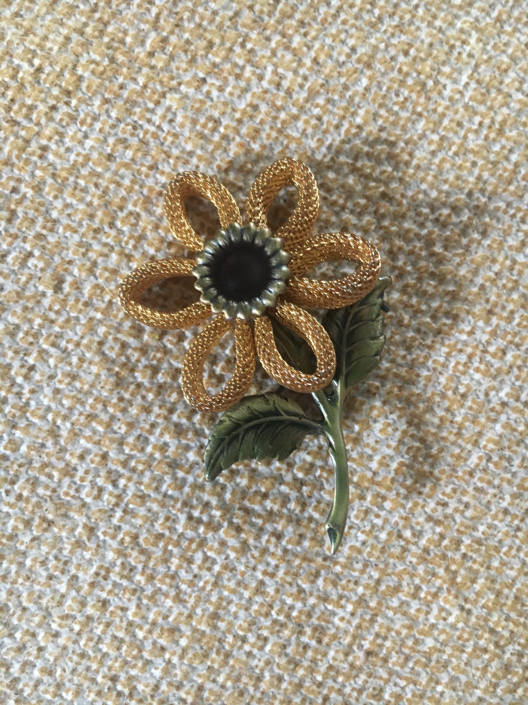 Vintage Mid Century Sunflower Brooch/pin W/ Goldtone Metal Mesh Petals ...