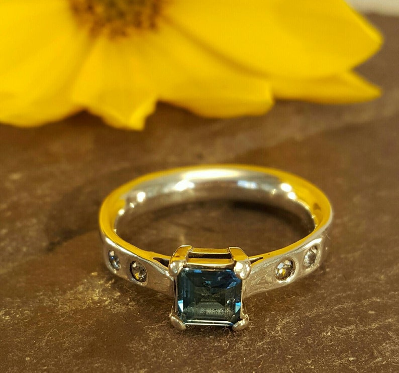 Stunning Handmade Ladies Ring With a Basket Set 5mm Square - Etsy UK