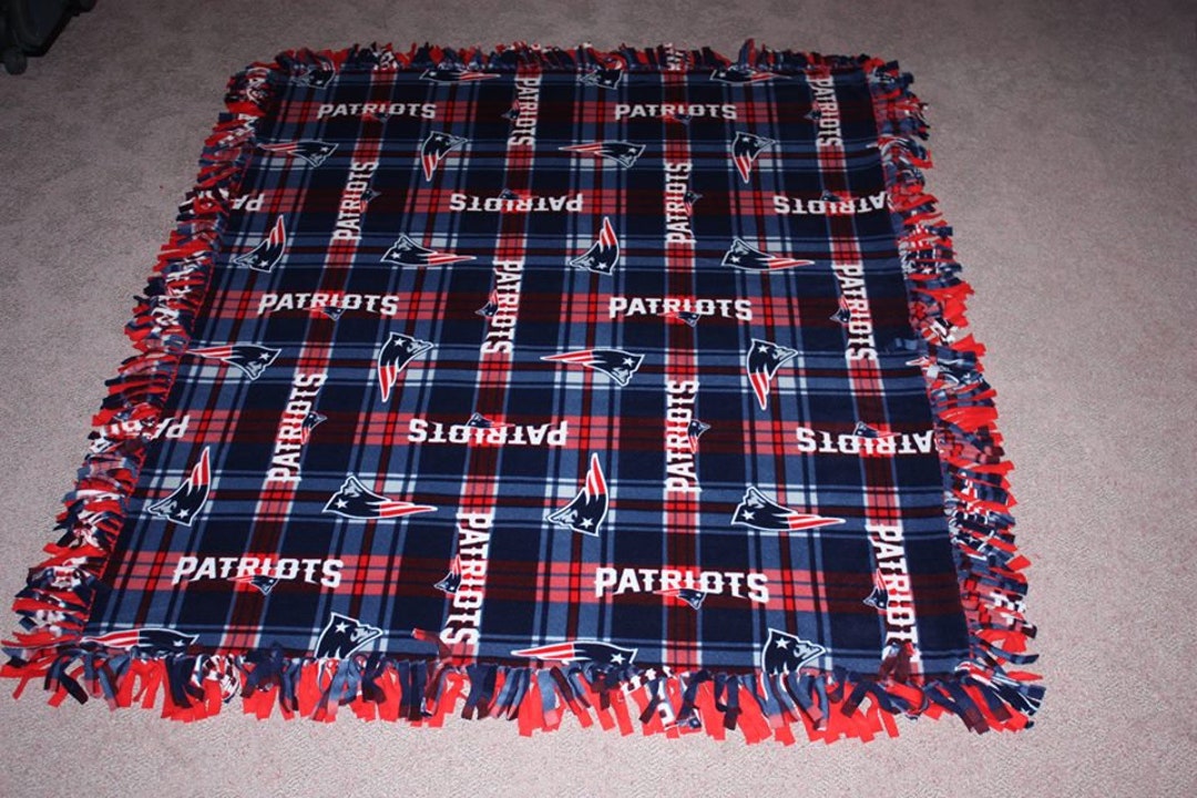 New England Patriots Double-thick Fleece Bedspread/blanket/throw - 67 ...