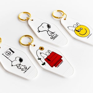 Three Potato Four X Peanuts® - Snoopy Flower Bouquet Key Tag - Etsy