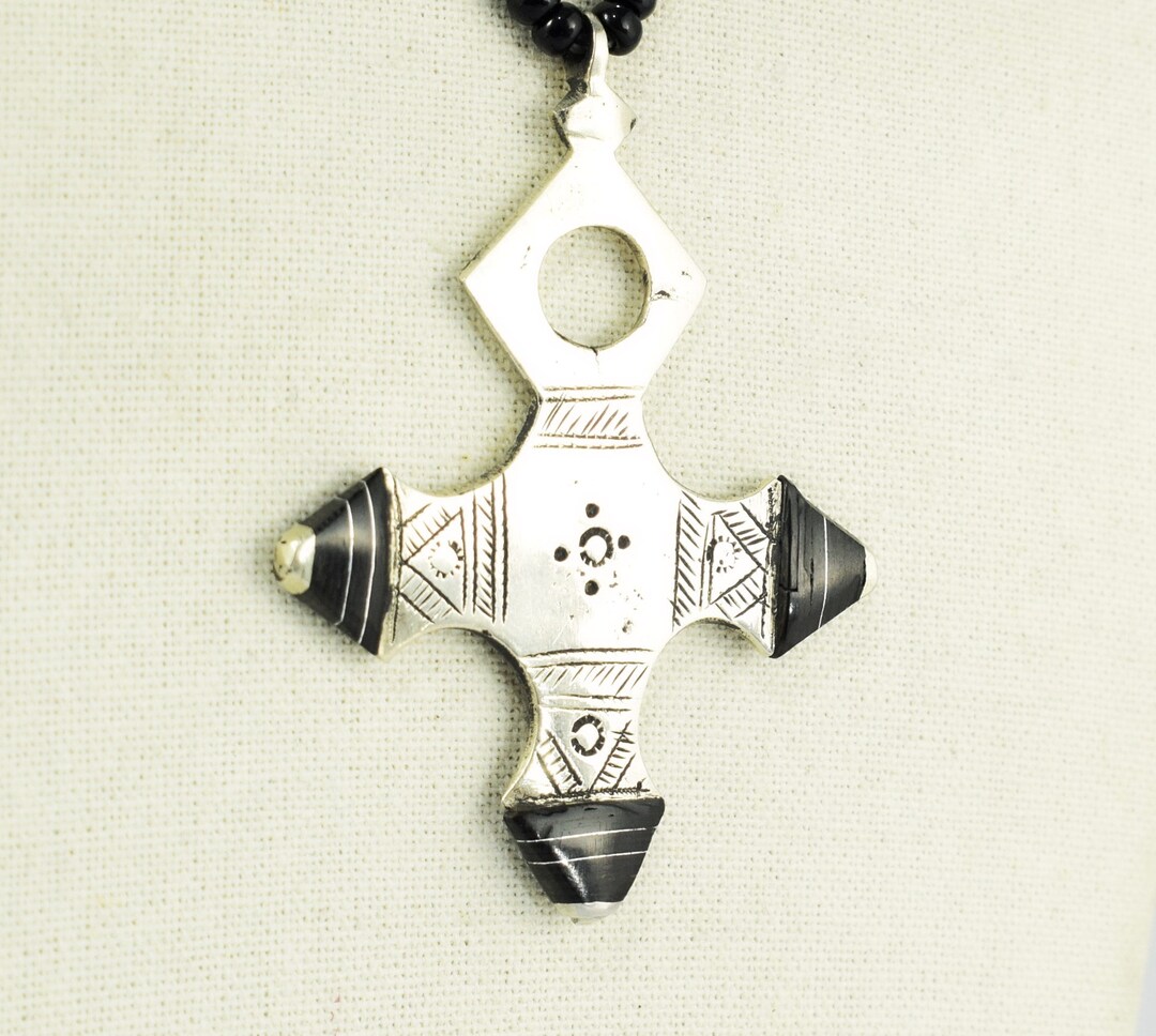 Tuareg Necklace, Cross of Agadez M With Ebony Wood and Onyx Stone ...