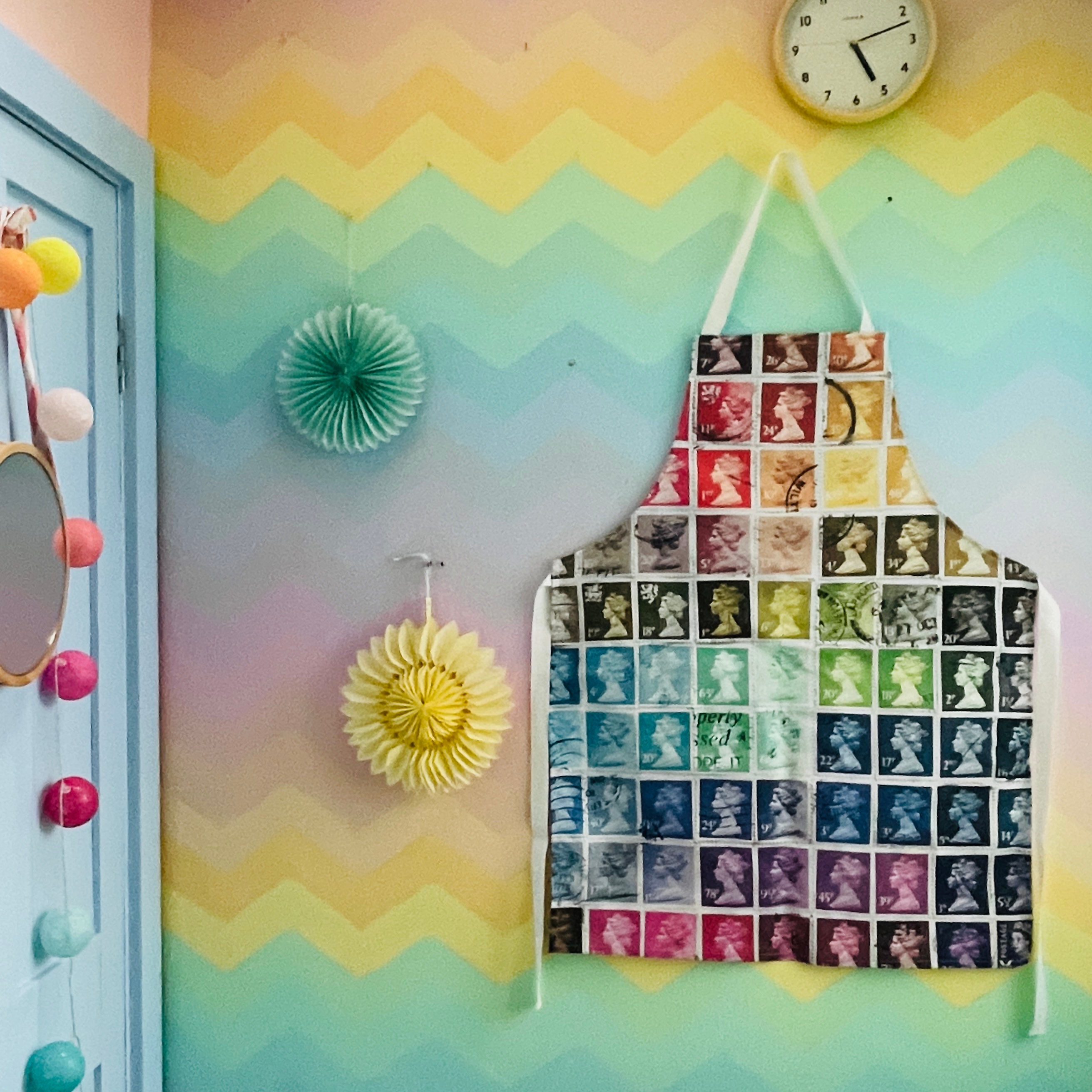 Queen Elizabeth II Vintage Stamps Apron, Multicoloured/rainbow/ombré - Etsy