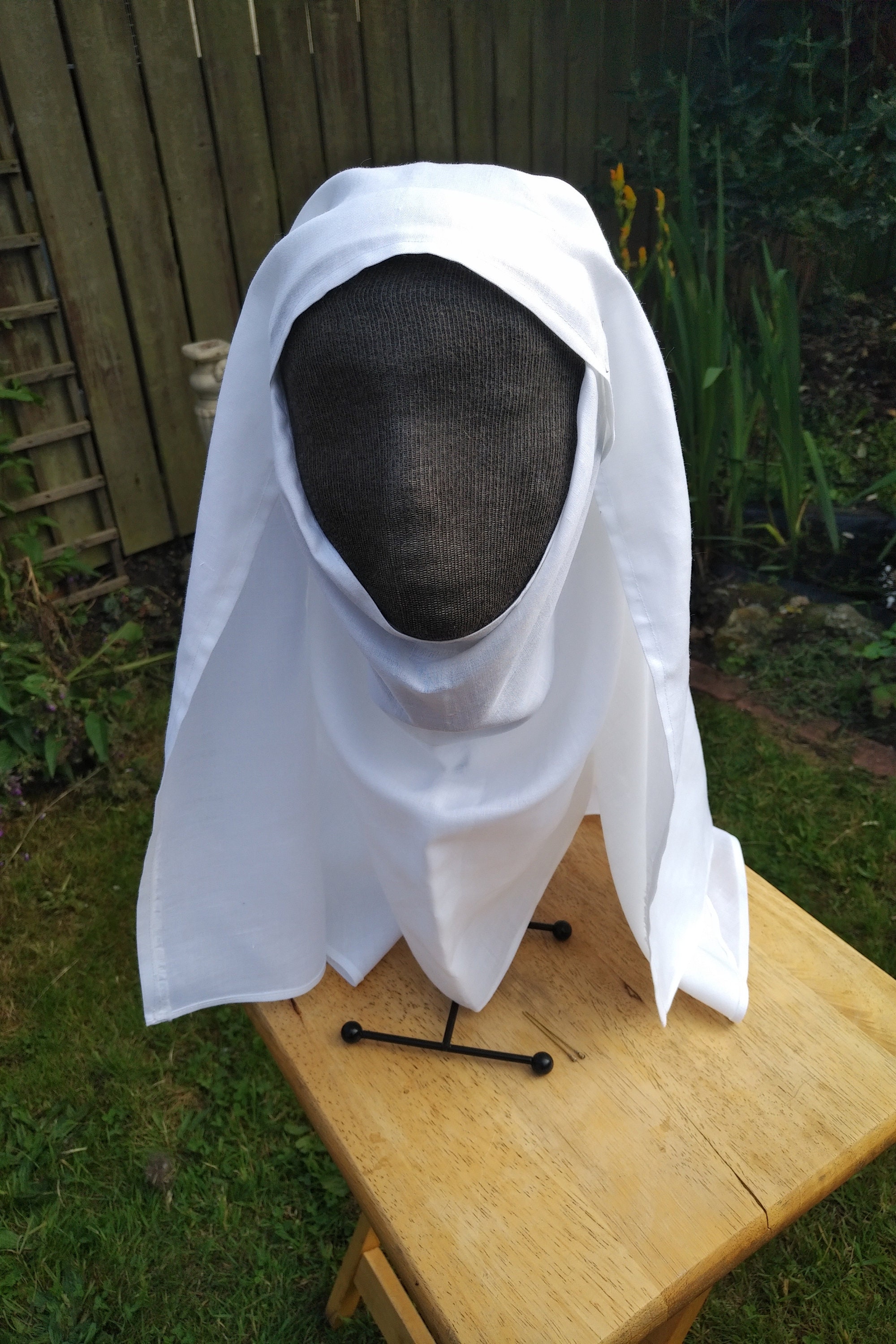 Wimple veil and pins ladies Medieval headdress set in linen | Etsy