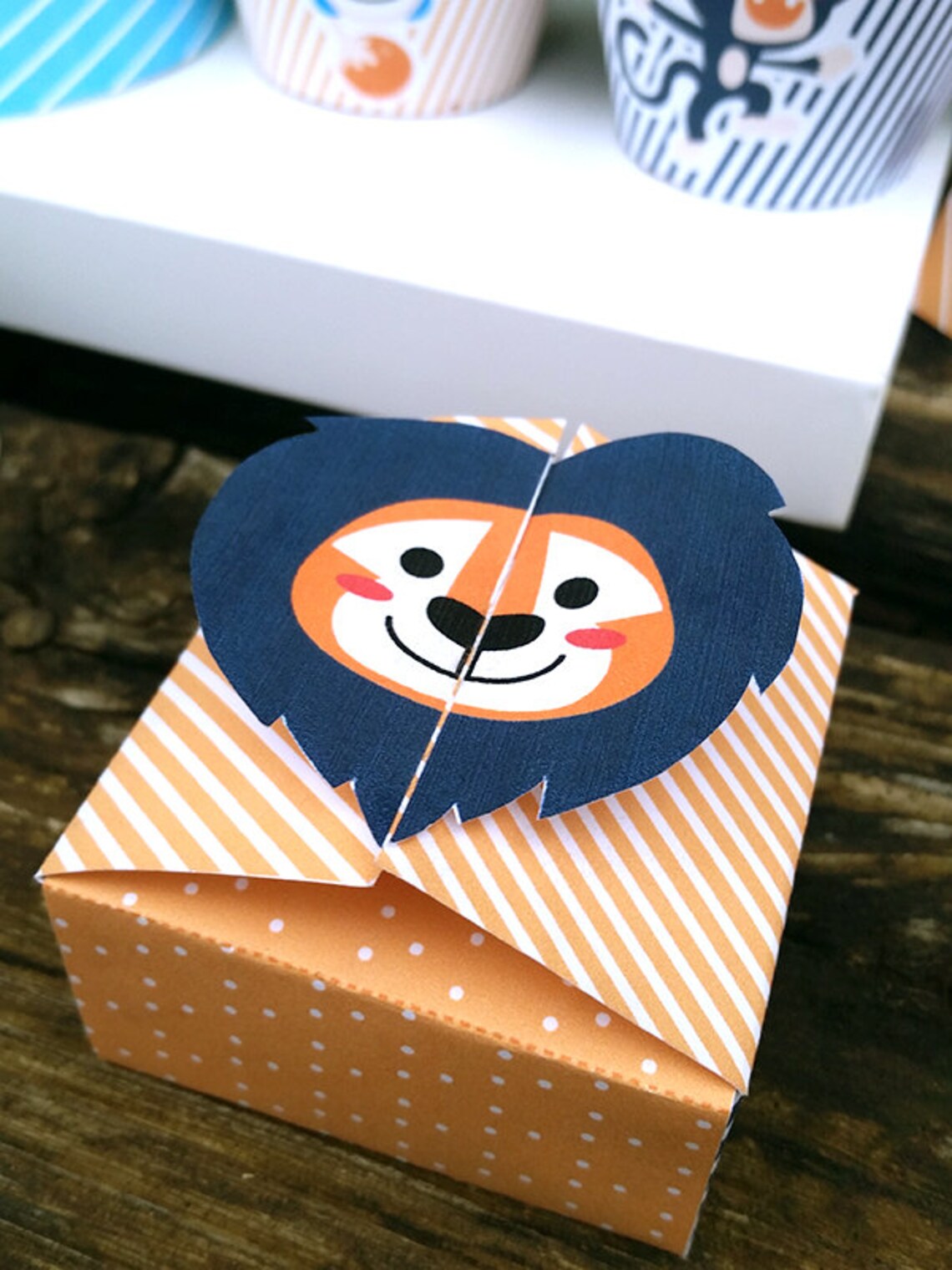 Gift Box - Lion Box. Surprise Box. Circus Party. Animal Party. Lion ...