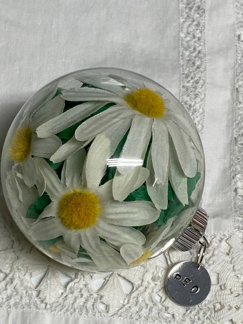 PEO Glass Ornament Daisy Hand Stamped Sisterhood Scholarship Fundraiser ...