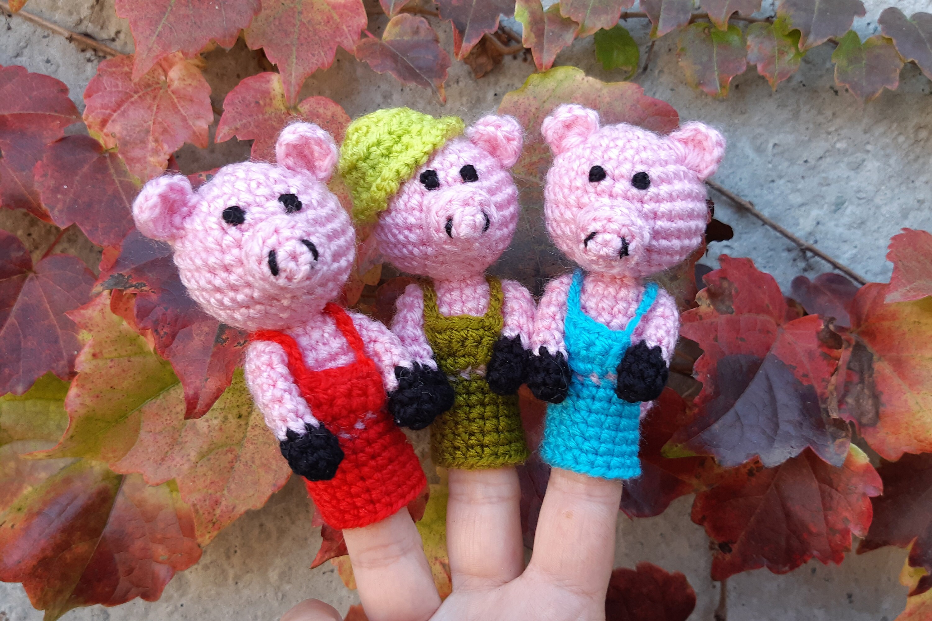 The Three Little Pigs Finger Puppets Set | Etsy