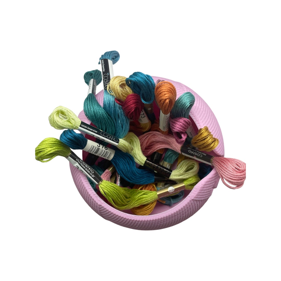 Cosmo Threads 25: 500-599 - Etsy UK