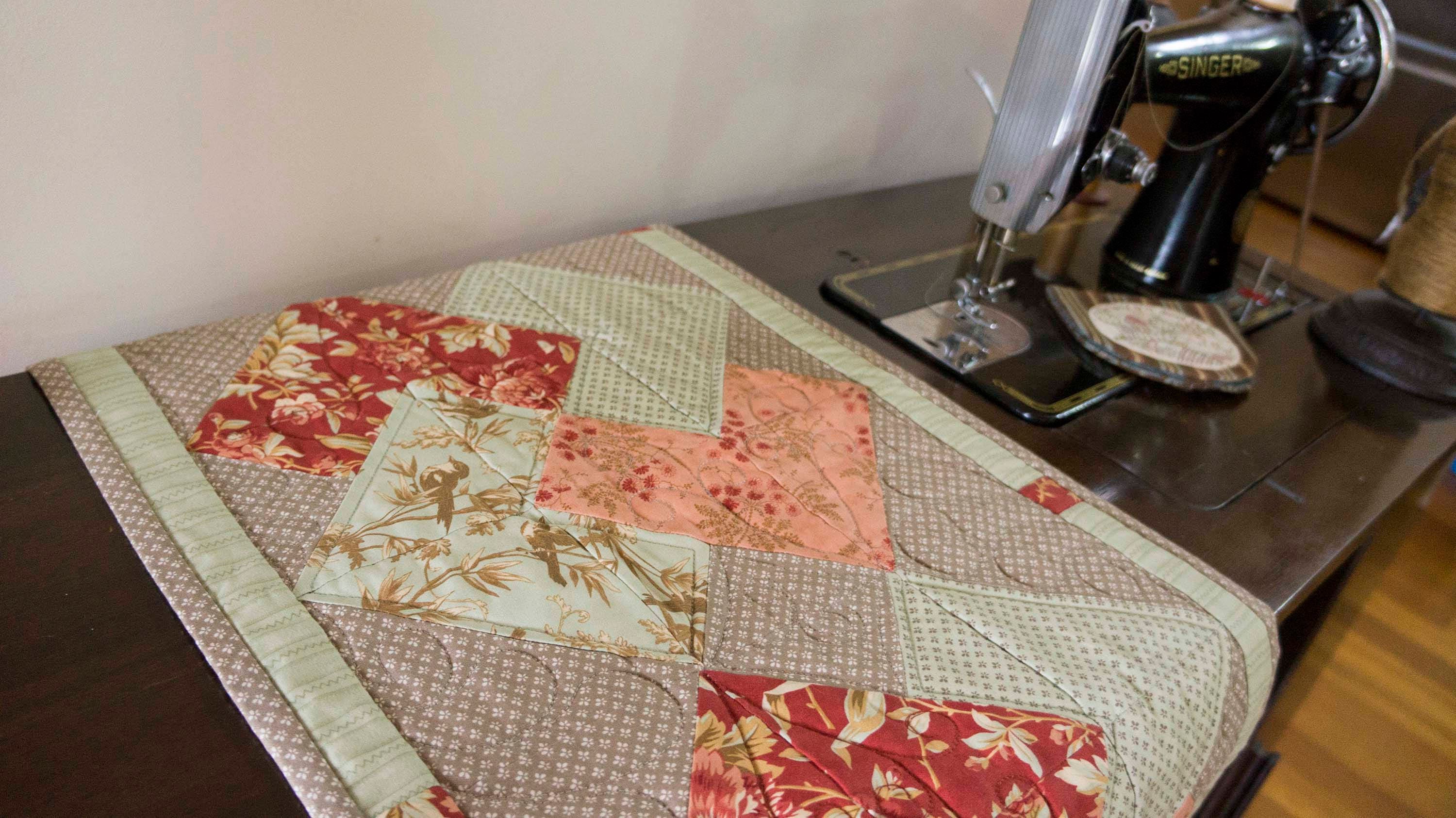 A4 SIZED DIGITAL - Cinnamon Twist Table Runner Pattern - Etsy