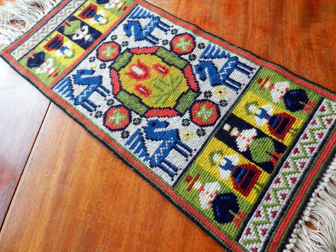 Embroidered Wool Table Runner With Folklore Motifs and Fringes / Handmade Vintage Swedish ...