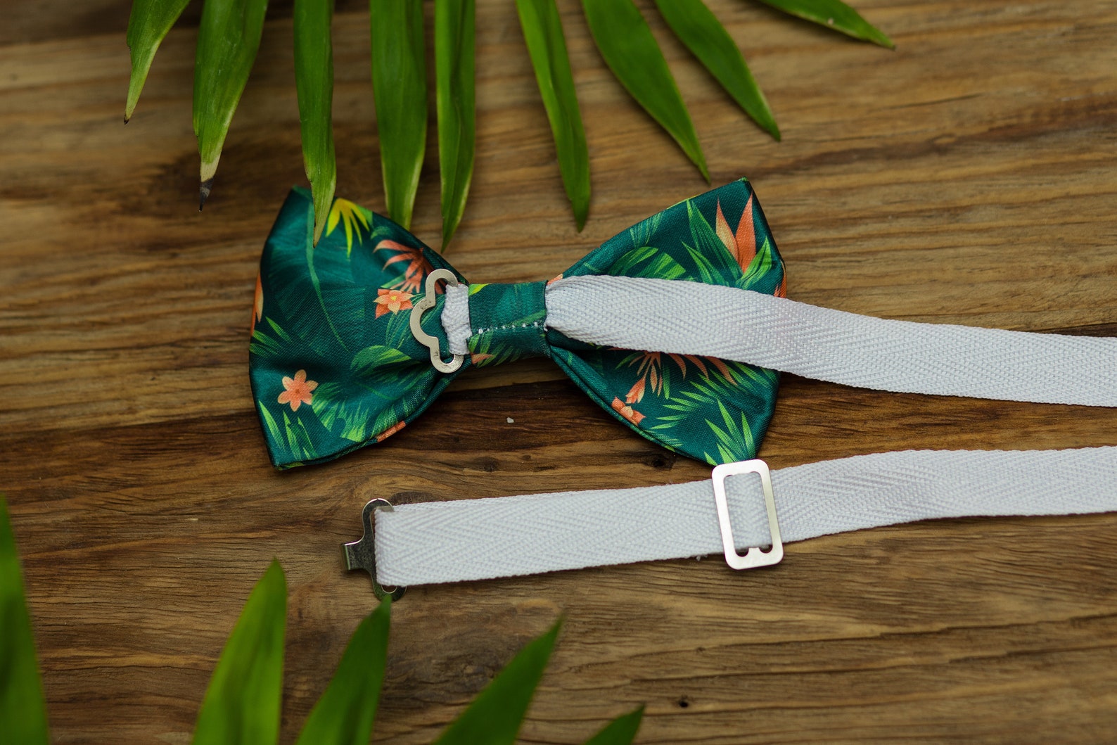 Tropical Bow Tie, Creative With Flowers and Leaves. Hawaiian Style ...