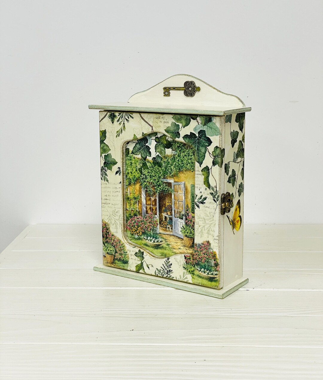 Wooden Key Organizer, Rustic Wall Cabinet, Green Key Box,key Cabinet ...