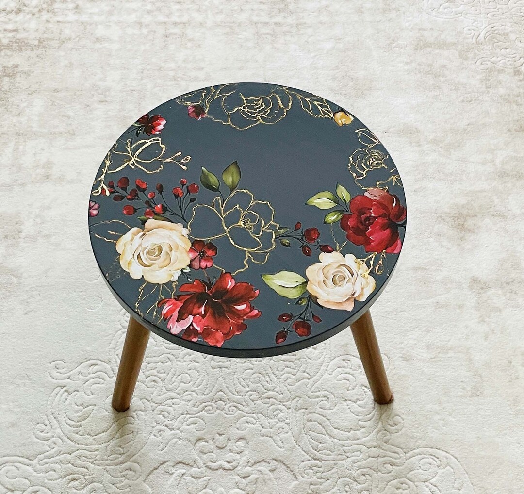 Hand Decorated Small Side Table, 3 Legged Table, Flowers Round Coffee ...