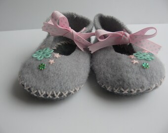 Felt baby shoes | Etsy