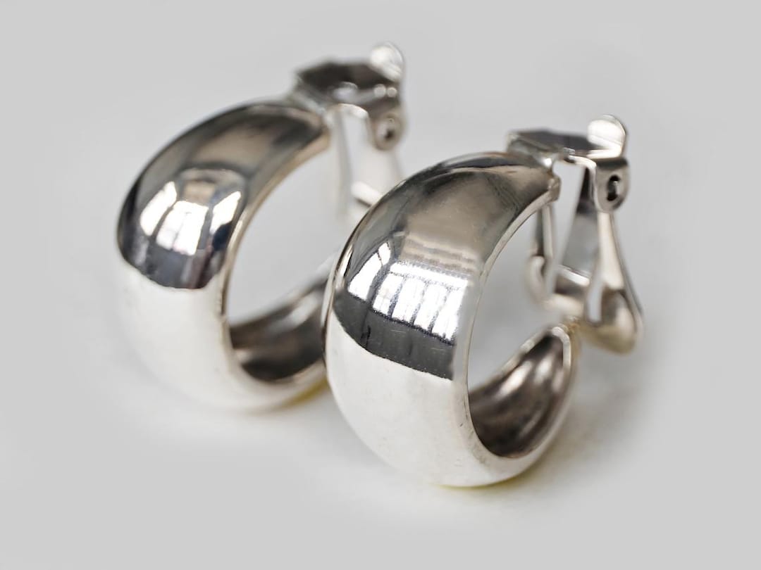 Hoop Clip on Earrings, Minimalist Clip on Earrings, Huggie Earrings ...