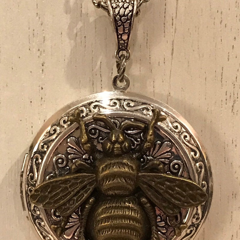 Bee Goddess - Etsy