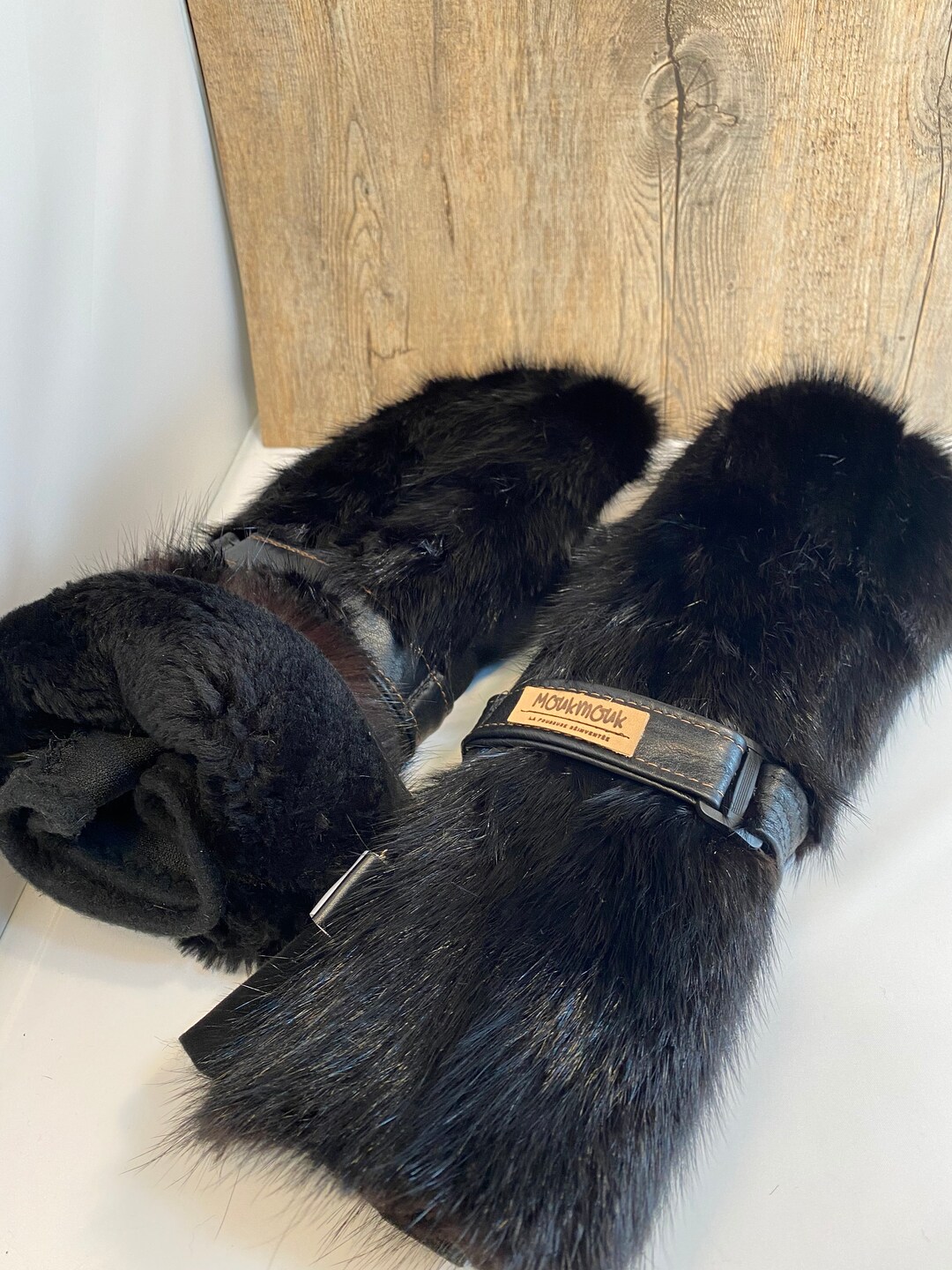 Long Mittens, Outdoor Mittens, SHEEPSKIN Fur Inside and Black Fur on ...