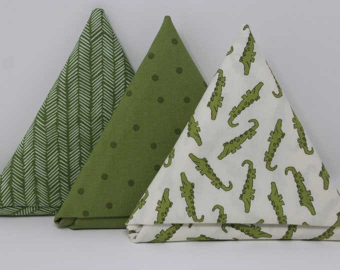 3 Fat Quarters - Animal Crackers - Alligators - Green - 100% Cotton ...