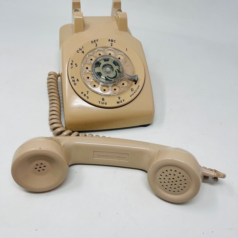 Vintage Stromberg Carslon Rotary Dial Telephone Tan Peach Retro ...