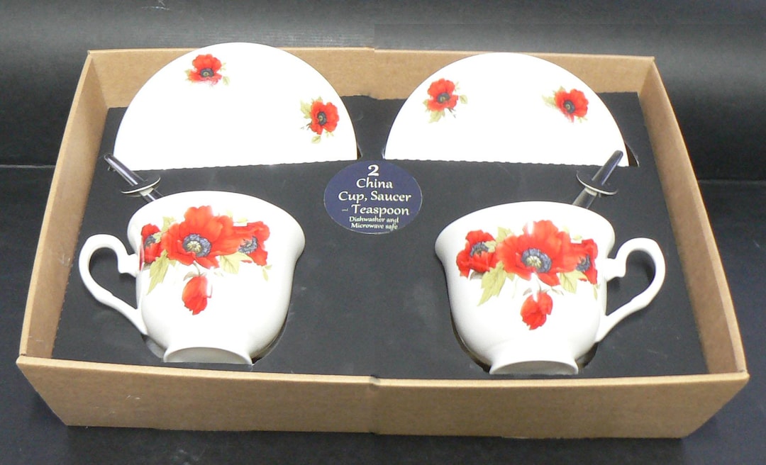 Red Poppy, Poppies Set of 2 Cups and Saucers Gift Boxed With Teaspoons ...