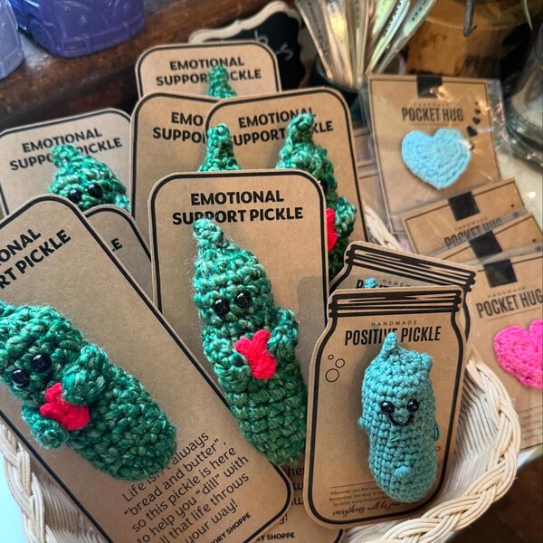 Emotional Support Pickle Keychain Pattern - Etsy