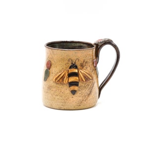 Honey Bee Handmade Pottery Mug , Beekeepers Ceramic Coffee Cup ...