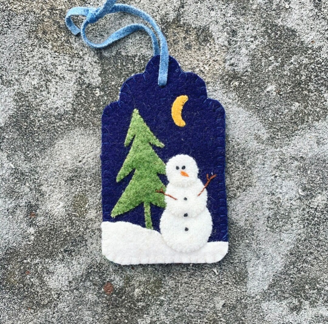 Snowman With Tree Wool Tag Kit - Wool Appliqué Kit - DIY Gift Tag ...