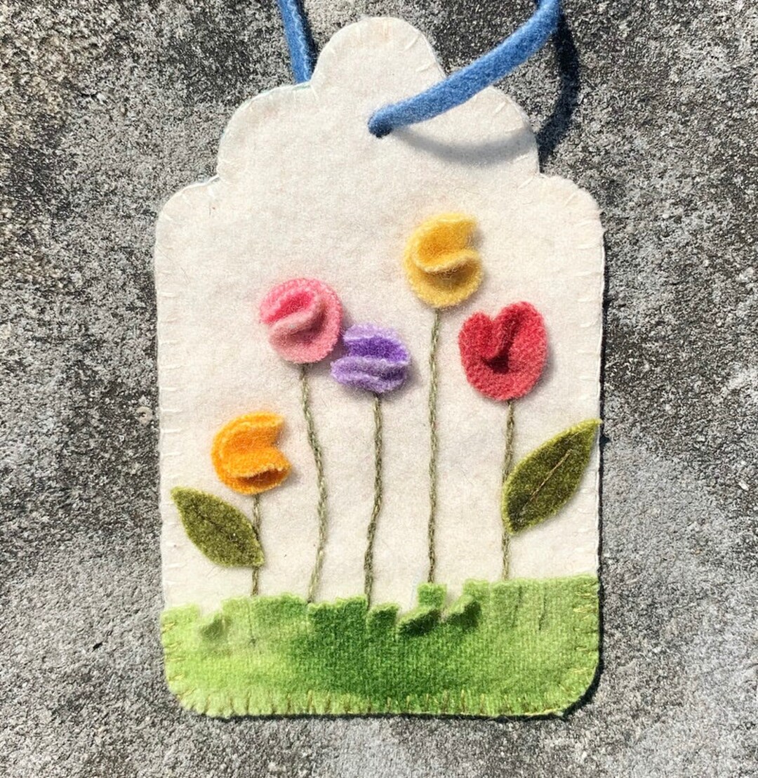 Spring Flowers Wool Tag Kit - Wool Appliqué Kit - Beginners Wool - Wool ...