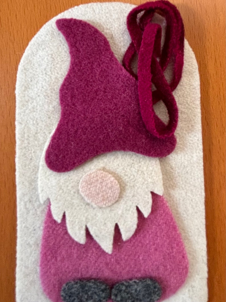 Lil Gnome Wool Tag Kit--wool Applique--hand-dyed Wool--gift Tag - Etsy