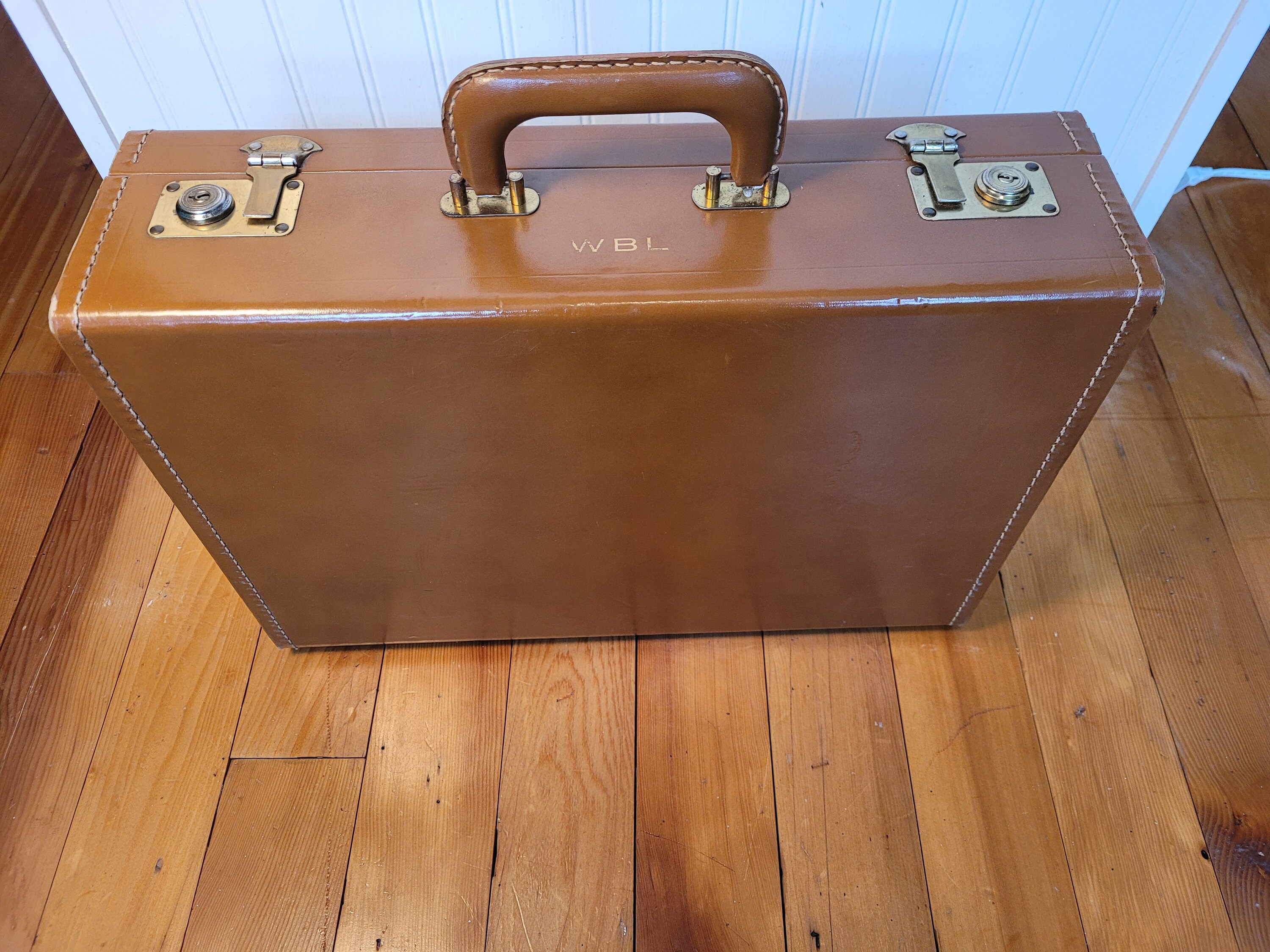 Vintage Tan Leather Briefcase, Excellent Condition, Brass Hinges and ...