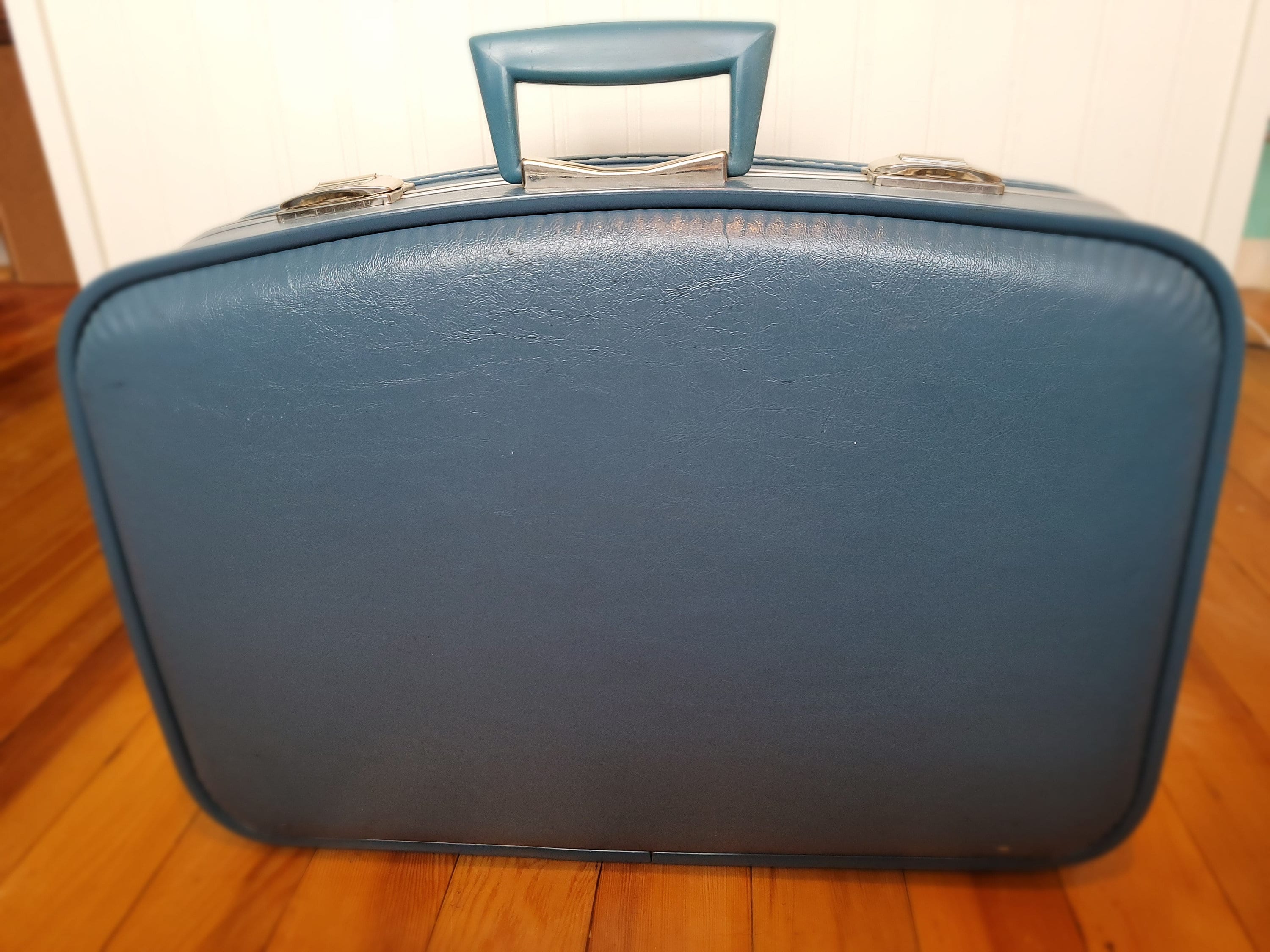 Vintage Blue Luggage Set, 1960s Hard Shell Suitcases, Nesting Traincase ...