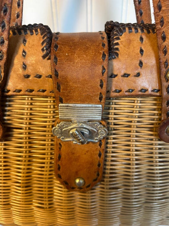 1950's or 60" Vintage Rattan Purse, leather handle & … - Gem