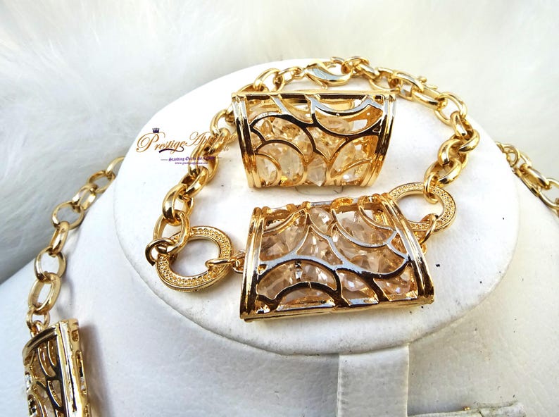3D Detailed Gold Plated Jewellery Set – Necklace and Earrings for ...