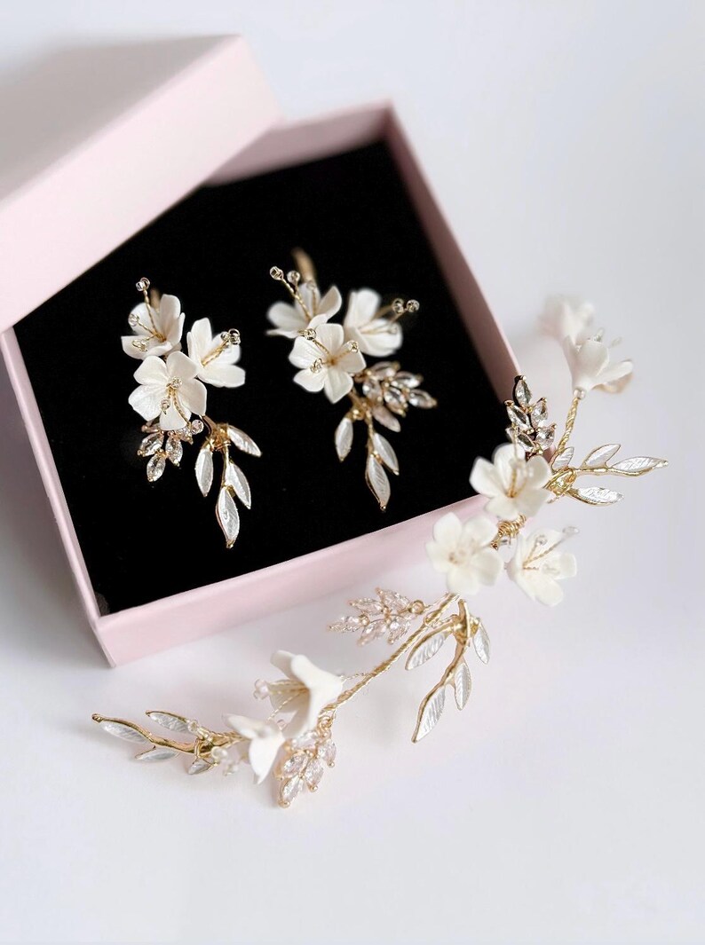 Bridal Hair Vine Leaf Small Flowers, Gold Wedding Headpiece Crystal ...