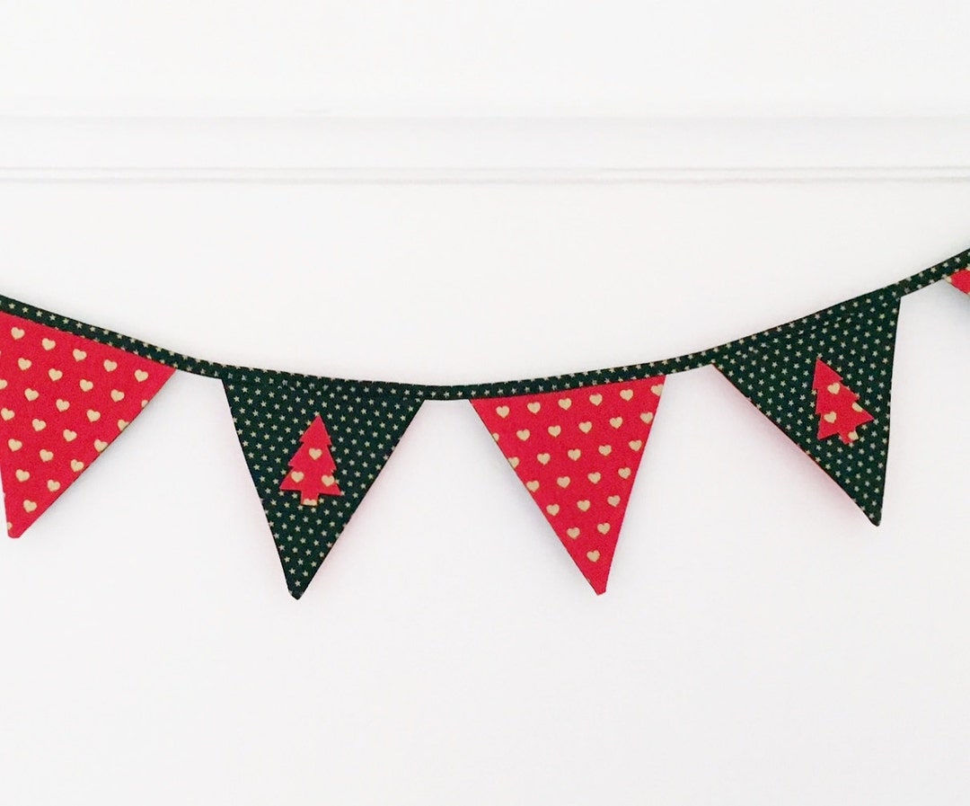 Christmas Bunting / Christmas Decorations Red & Green Fabrics With Gold ...