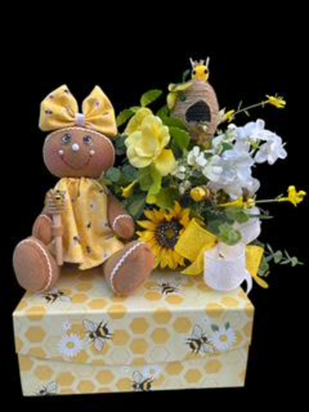 Gingerbread Bee Centerpiece - Etsy