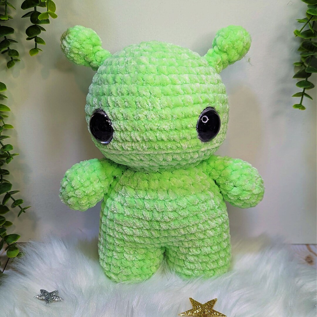 Crocheted Baby Alien Baby Shower Gift, Alien Gift, Space Party - Etsy