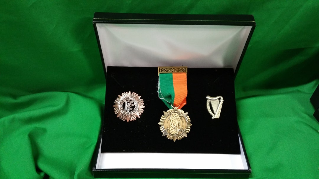 The 1916 Easter Rising Medal & Badge Collection - Etsy
