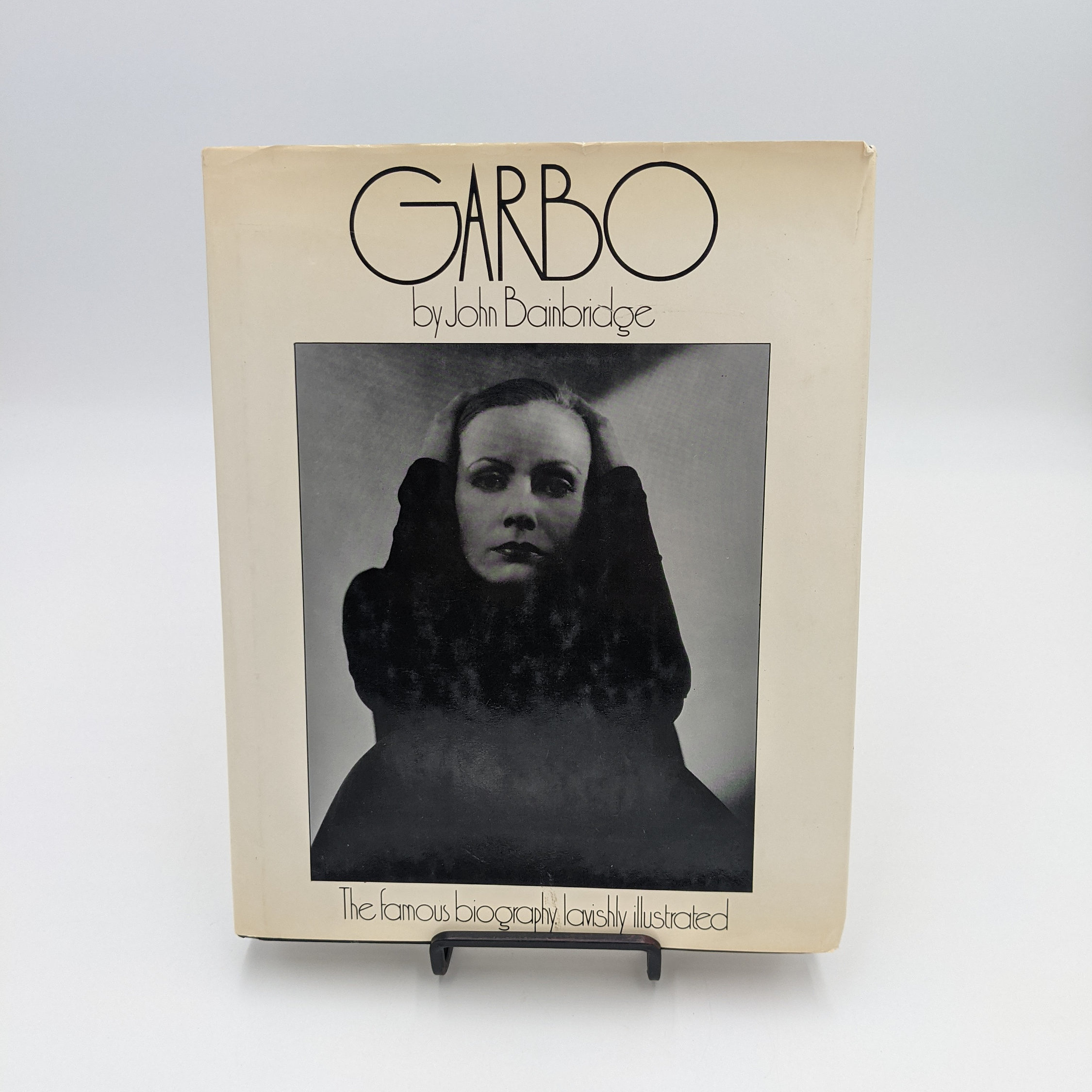 Greta Garbo Biography