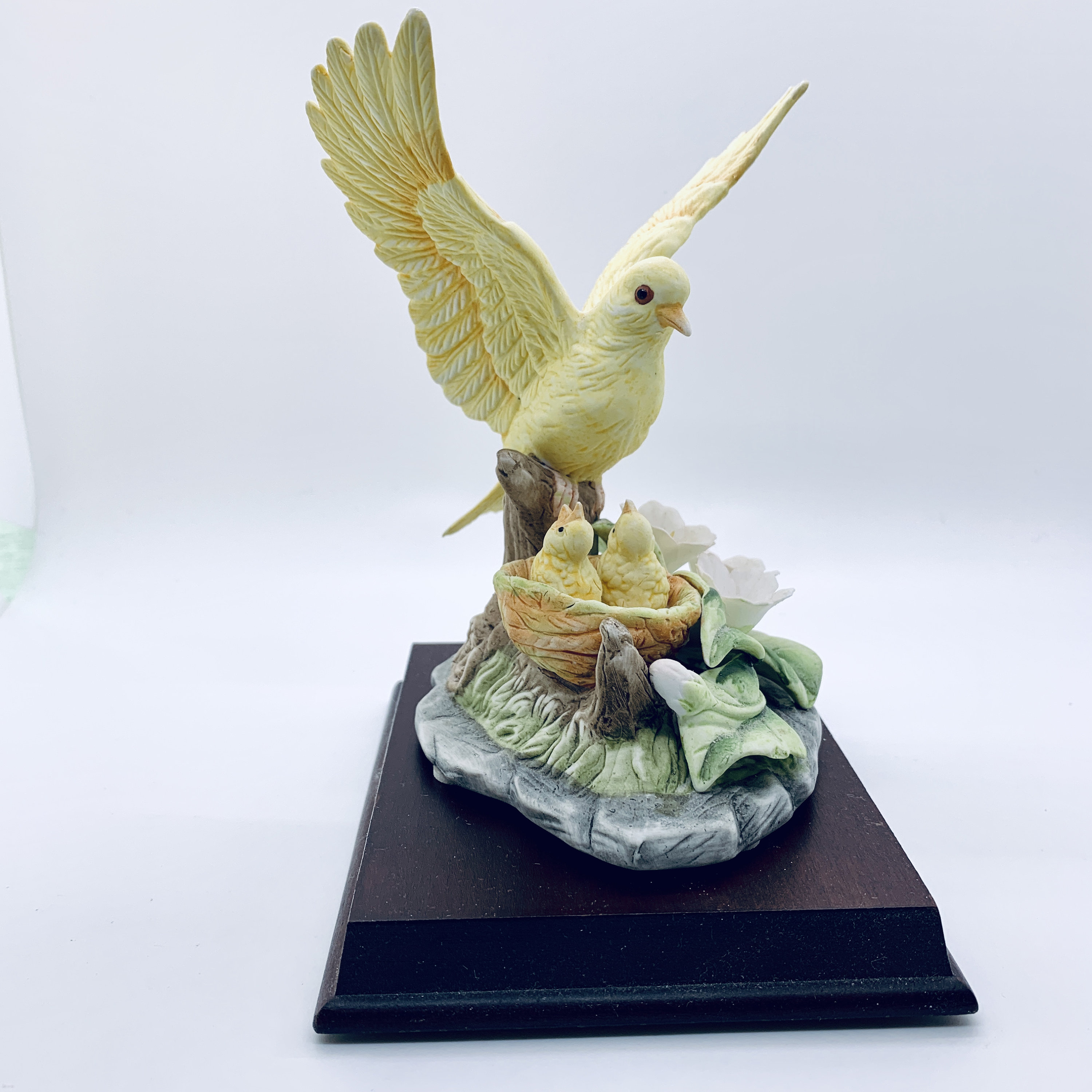 Vintage Byron yellow bird figurine madera stand Jonathon Byron | Etsy