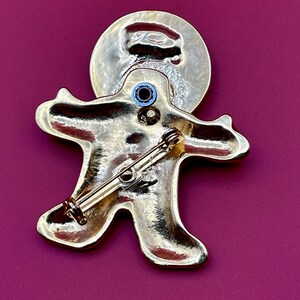 Bobblehead Gingerbread Man Holiday Brooch - Etsy